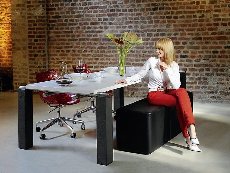 ART604 | Dining table By Wissmann raumobjekte