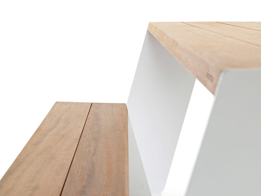 Extremis: Outdoor furniture | Archiproducts