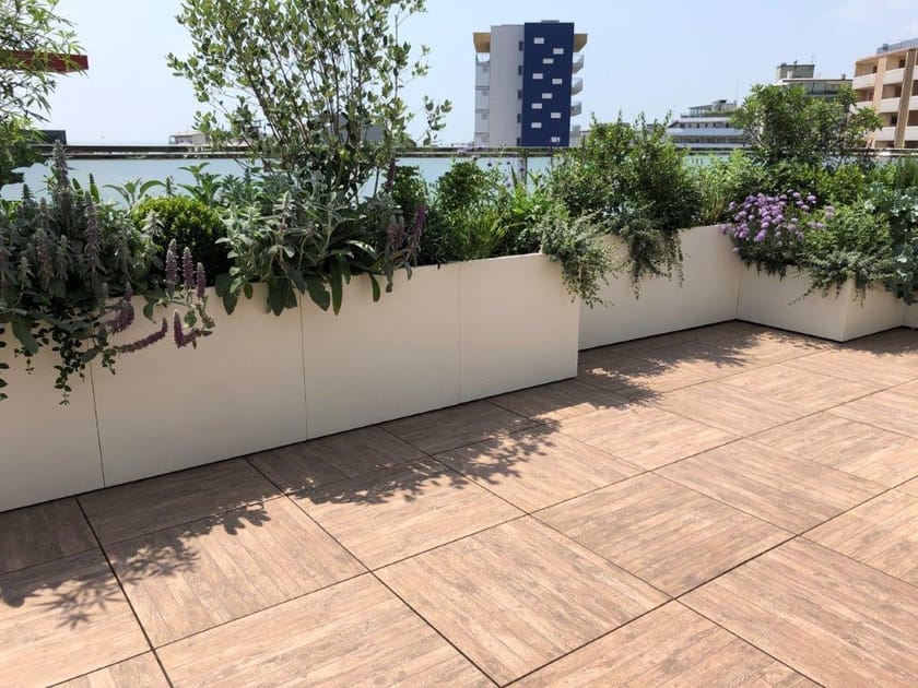 A | Modular planter By BLOSS