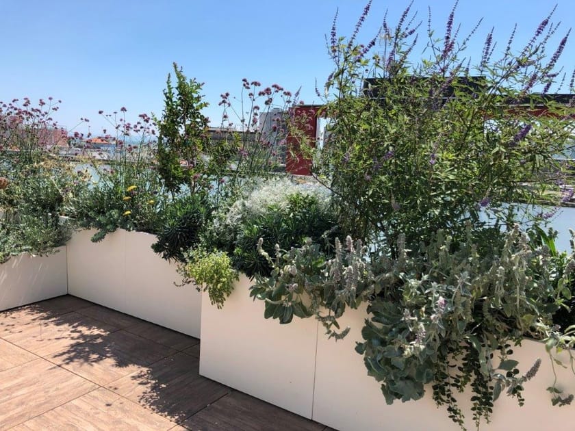 A | Modular planter By BLOSS