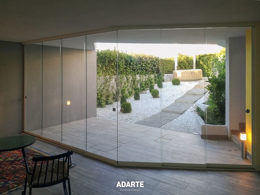 Sliding glass and aluminium glass facade A1703 VYSTA-S By ADARTE