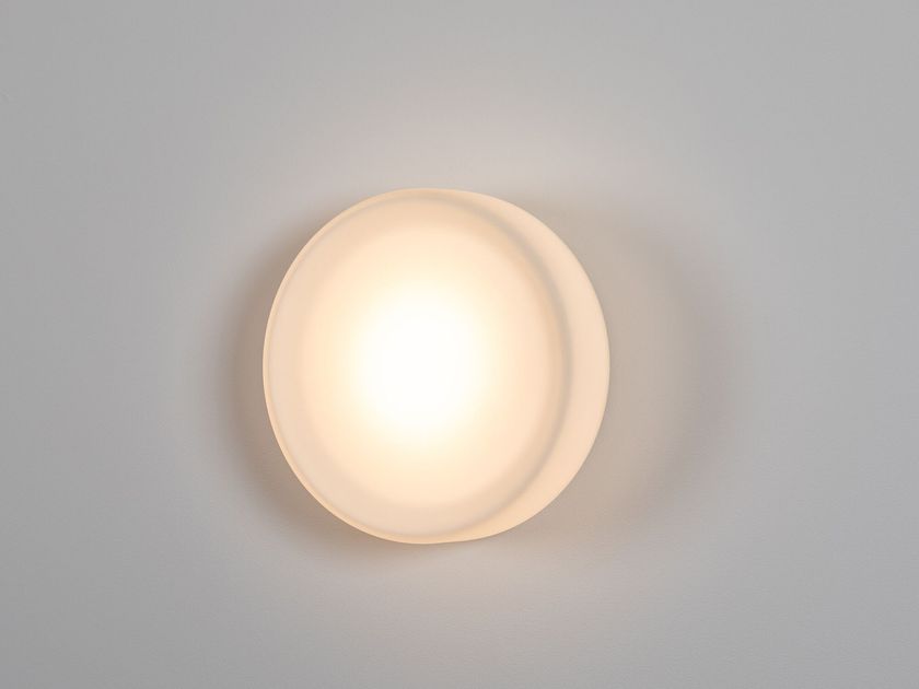 FLATWHITE Wall lamp By ADesignStudio