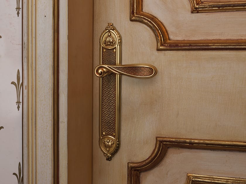 AISHA | Door handle on back plate Aisha Collection By LINEA CALI'