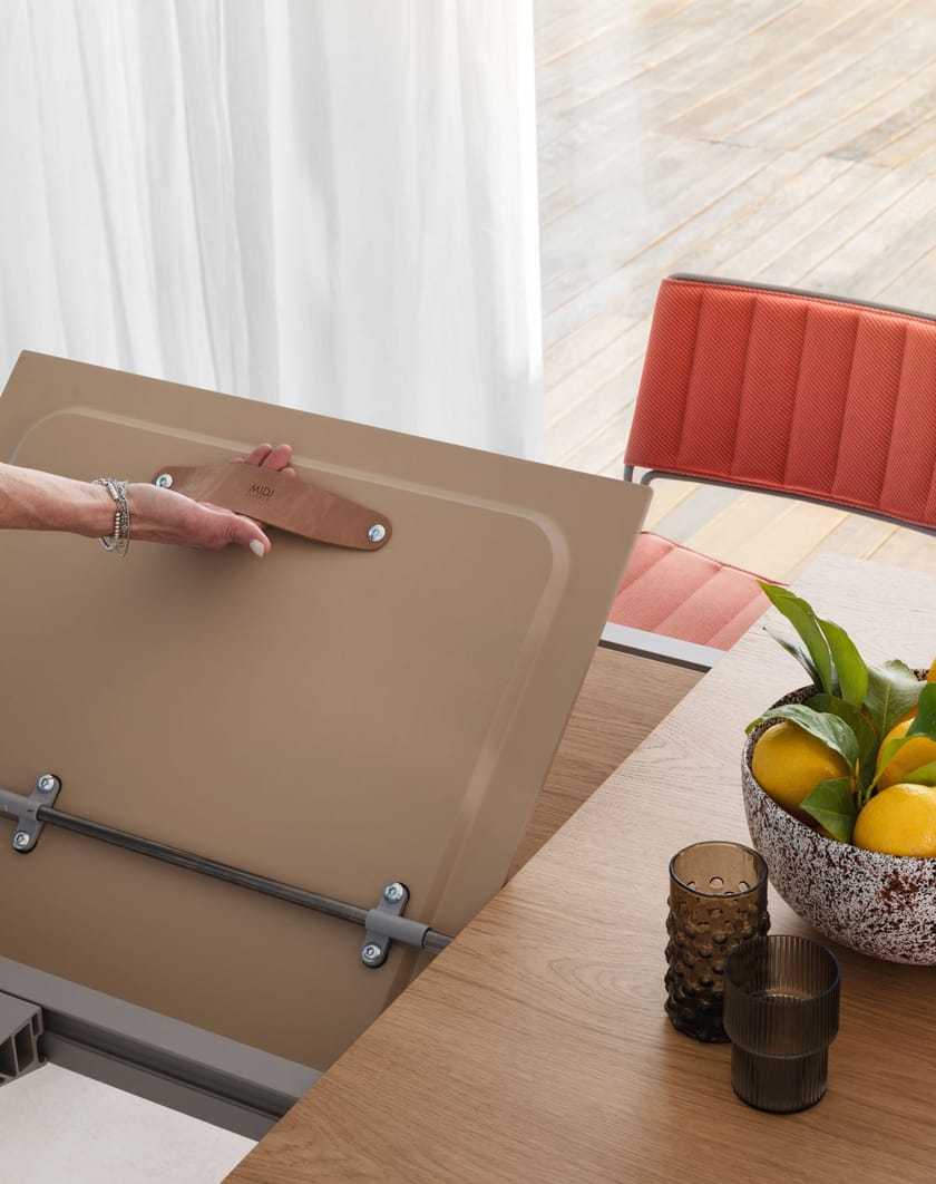 AKASHI | Wood veneer table By Midj