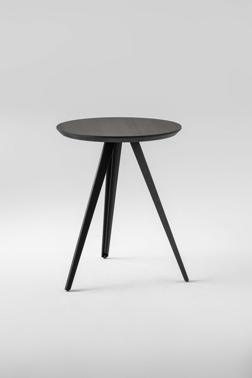 AKY CONTRACT MET table By TrabA' design Emilio Nanni