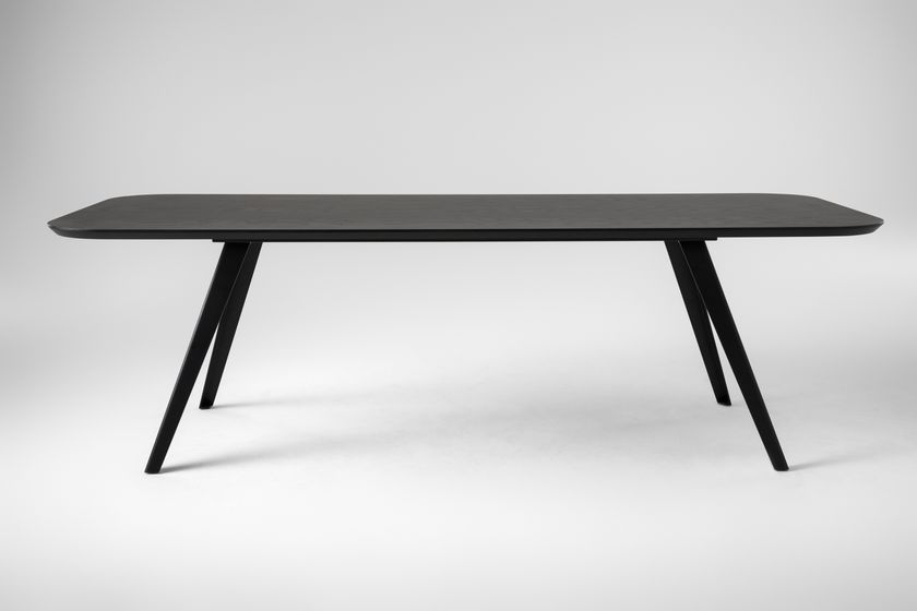 AKY MET | Dining table By TrabA' design Emilio Nanni