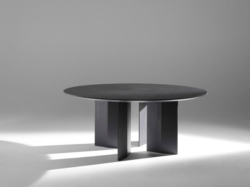 PRAIA ROUND Round wooden table By ALBEDO