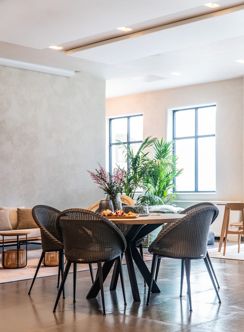 ALBERT | Round table By Vincent Sheppard