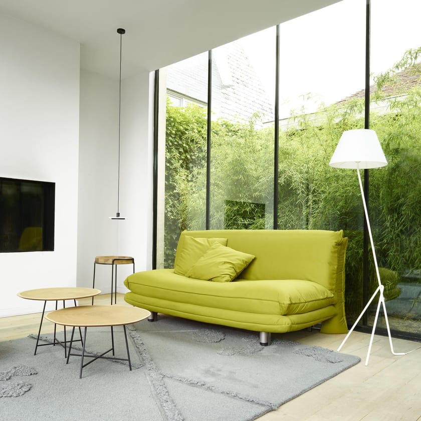 Round wood veneer coffee table ALBURNI By Ligne Roset design LucidiPevere