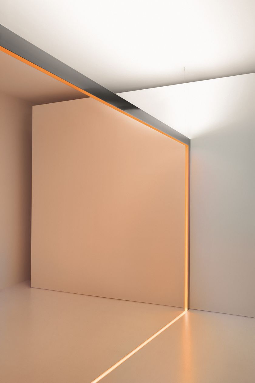 ALGORITMO SYSTEM | Wall-mounted linear lighting profile By Artemide