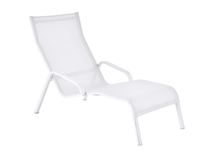 ALIZÉ | Deck chair By Fermob design Pascal Mourgue