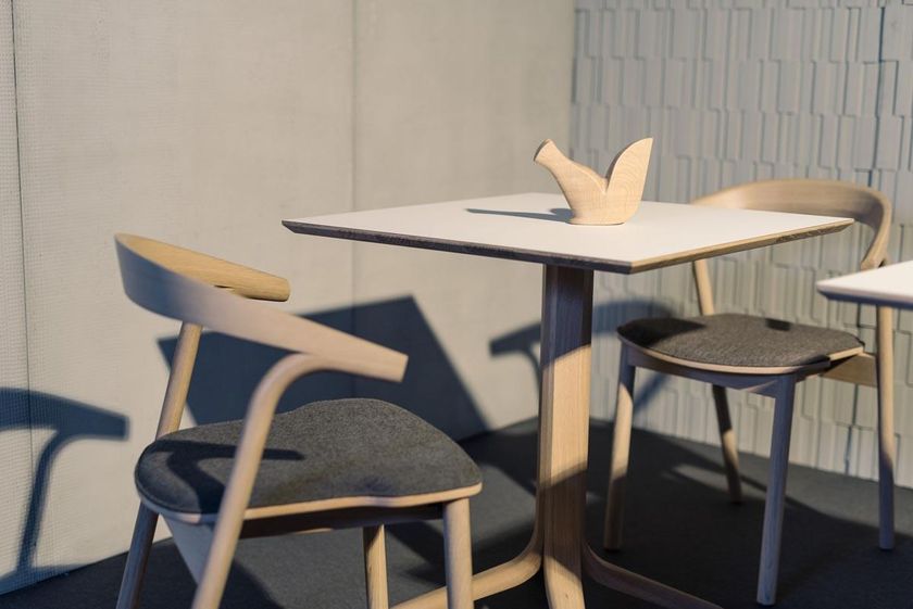 MAKIL Oak chair with integrated cushion By ALKI