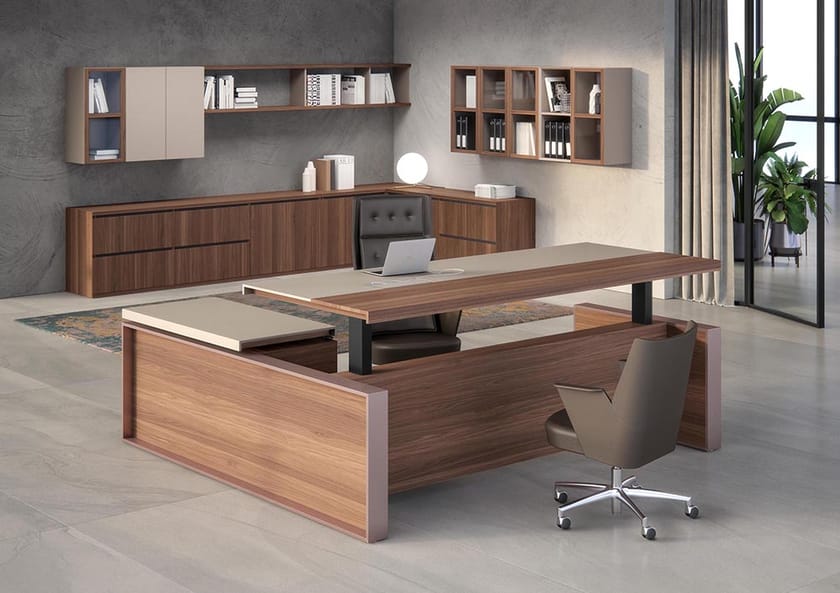 ALTAGAMMA Leather and veneer executive desk By ESTEL GROUP