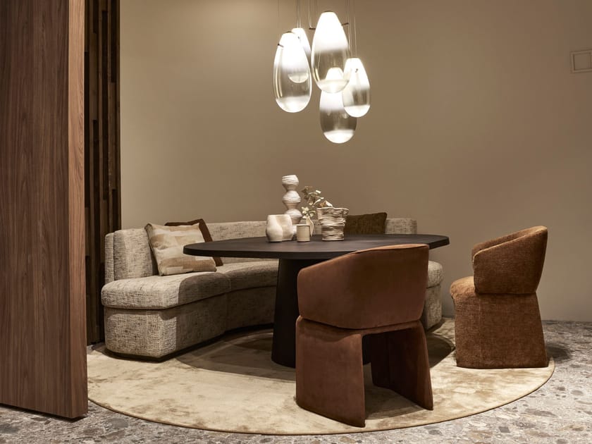 ALTER table By Linteloo design Anthony Guerrée