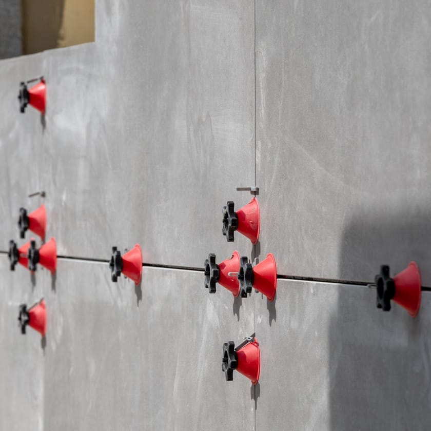 ISOCLIP® Painel para fachada By Ama Advanced Materials