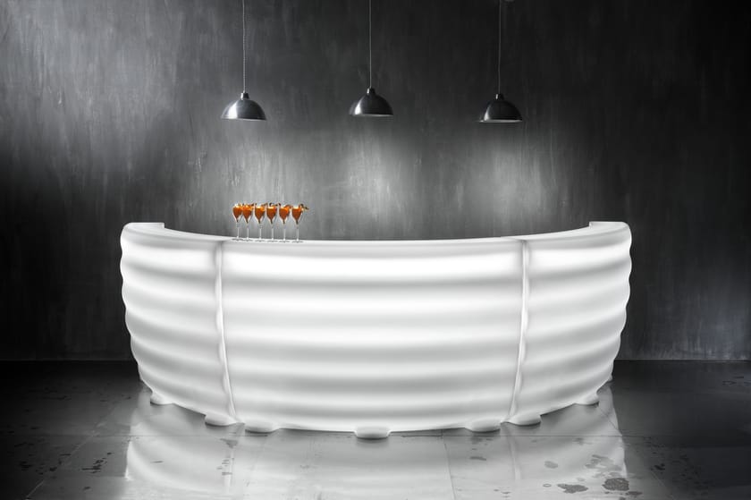 ANDROYD Outdoor polyethylene bar counter By PF Stile | design Stode