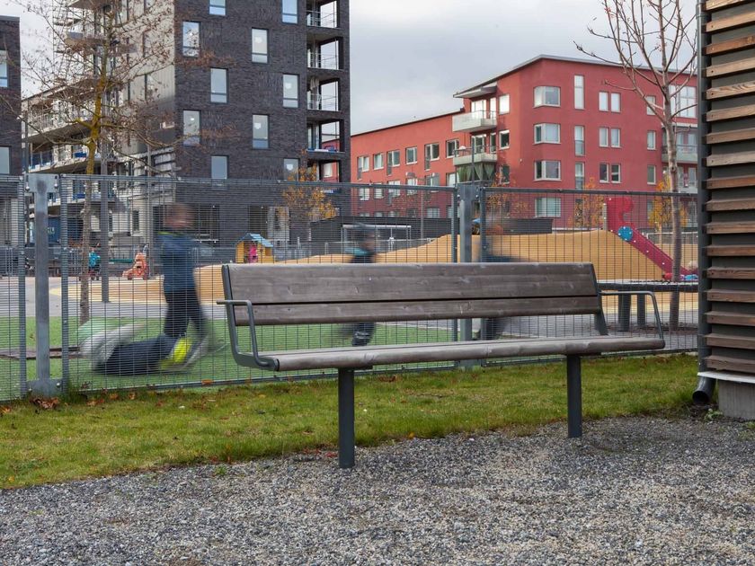 APRIL STAVANGER | Bench By VESTRE