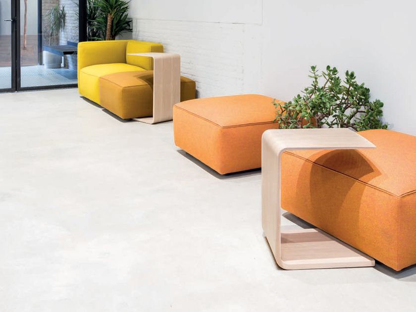 ARC TABLE ME5486 Table basse en chêne By Andreu World design Manel Molina