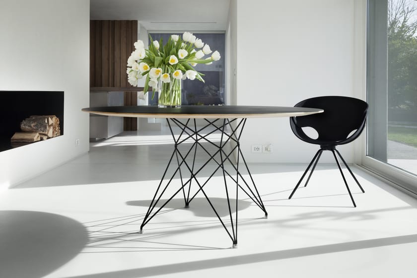 ARCOS Round linoleum dining table By Tonon