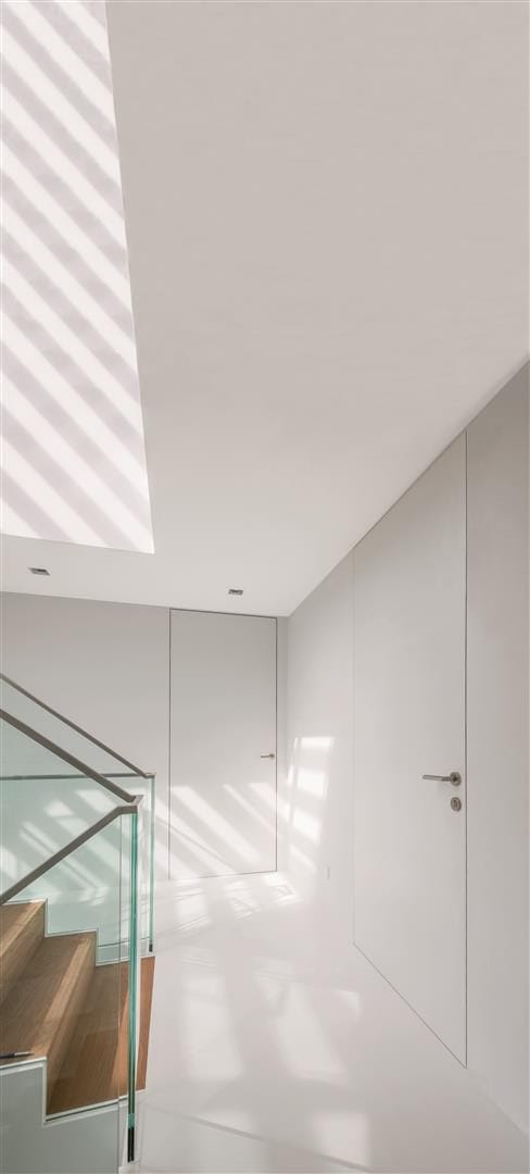 ARGENTA® INVISIDOOR® DL Concealed metal door hinge By ARLU