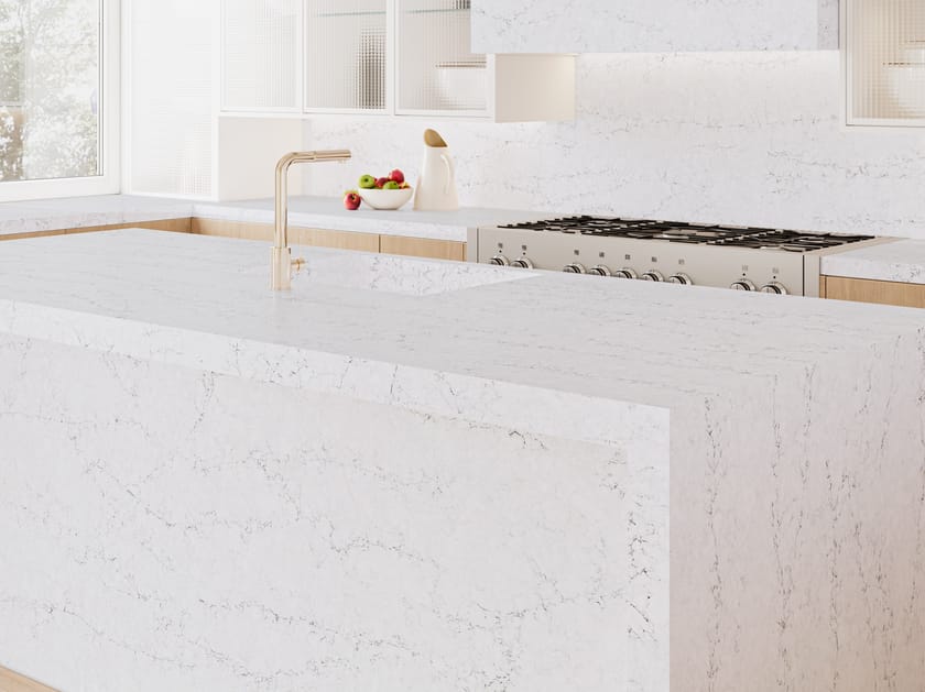 Bancada de cozinha de pedra reconstruída com efeito mármore ARNOLFINI By Quantra Quartz