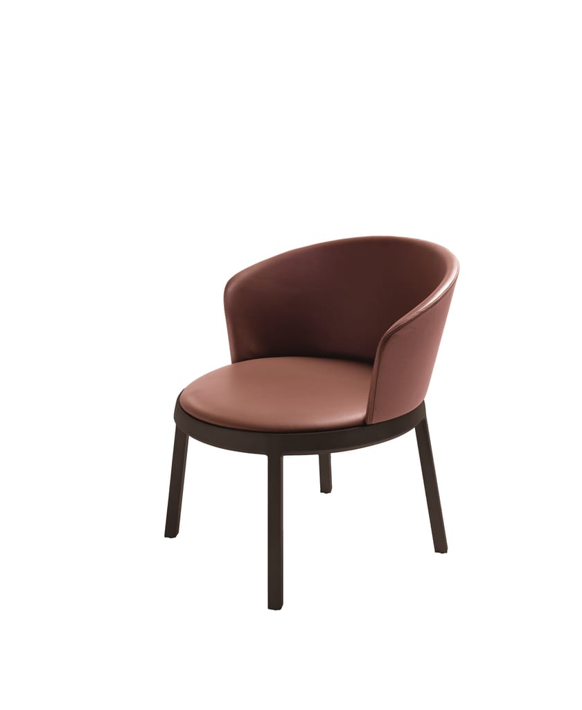 Poltroncina in pelle ARO 695T Collezione Aro By Capdell design Carlos Tiscar