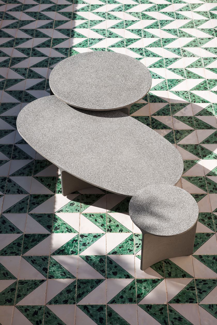 ASPIC 001 Round cement garden side table By RODA | design Gordon ...
