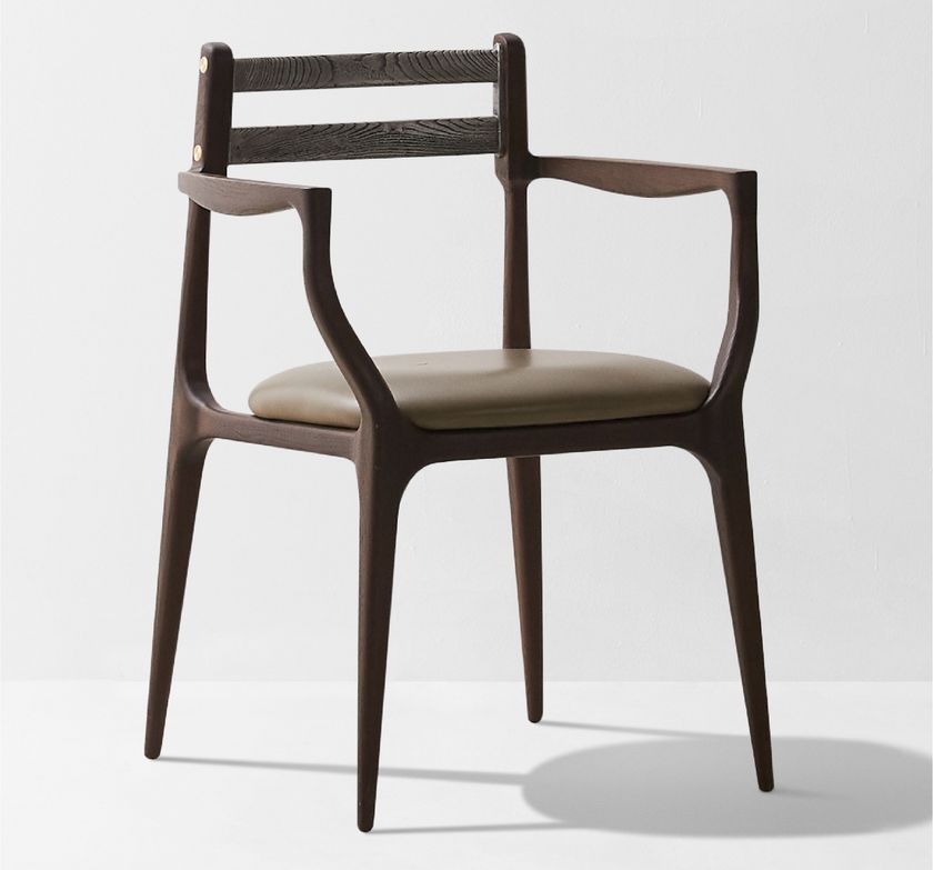 ASSEMBLY Oak chair with armrests By District Eight
