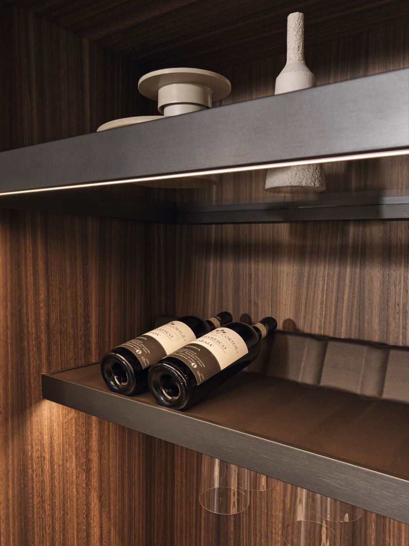ATELIER COLUMN Wardrobe By Molteni & C. | design Vincent Van Duysen