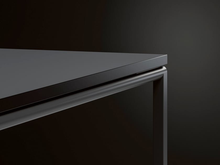 ATELIER High meeting table with castors By FANTONI