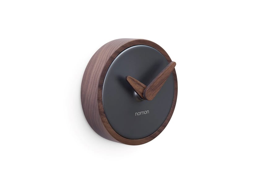 ATOMO Wall-mounted metal and wood clock By nomon | design Andrés Martínez