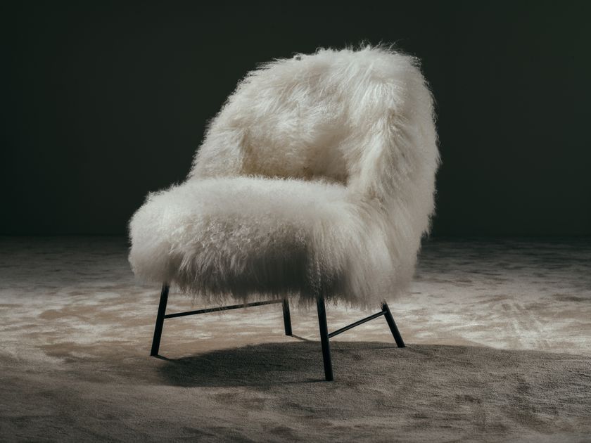 Upholstered fabric armchair AVEC MOI By GIOPAGANI design Giovanni Pagani