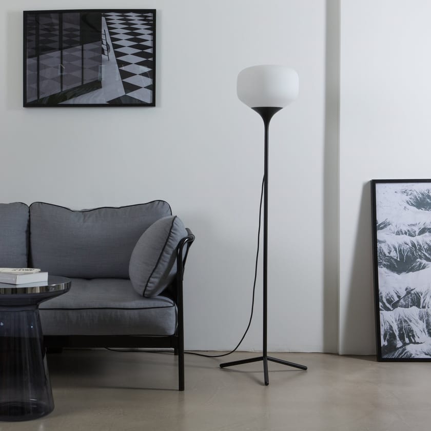 AWA | Lampada da terra By TEO design Lena Billmeier, David Baur