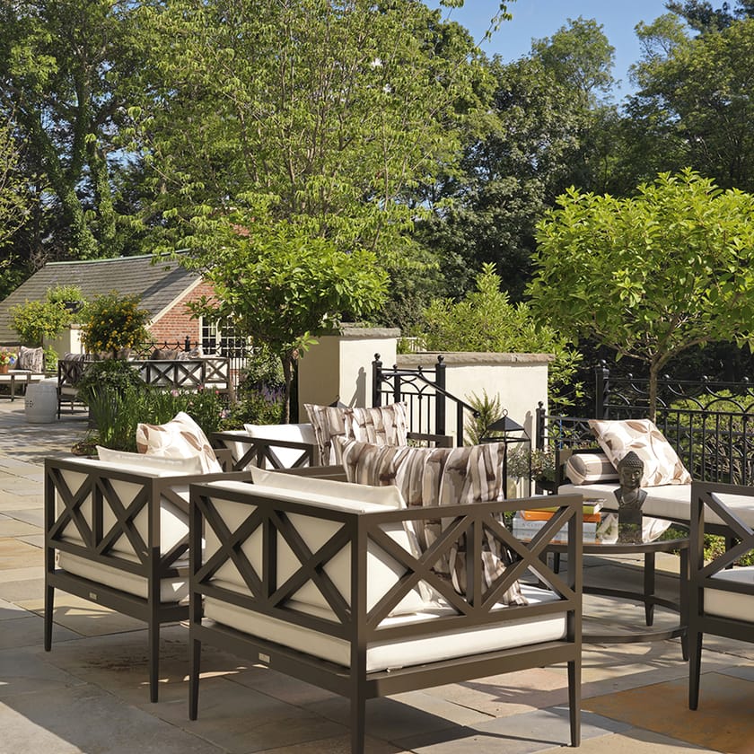 AZIMUTH CROSS | Bench By JANUS et Cie design Michael Vanderbyl