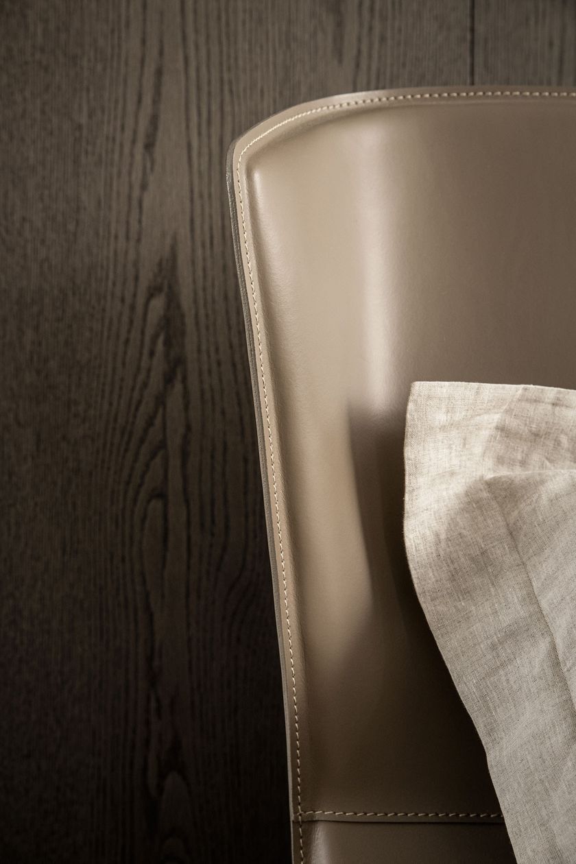 AZUL | 床 床 By Molteni & C. | design Nicola Gallizia