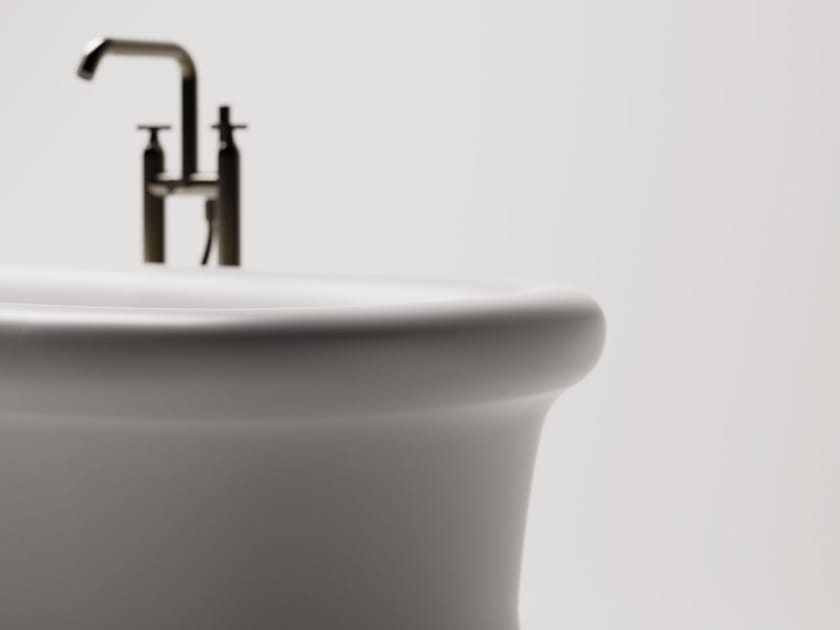 SETTECENTO Bathtub By Agape