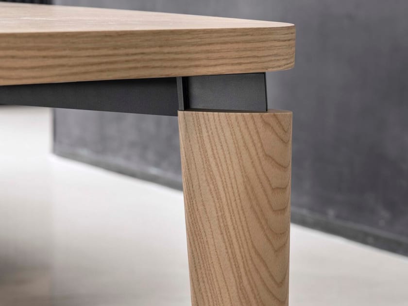 FYRA Table By Alf Da Fre'