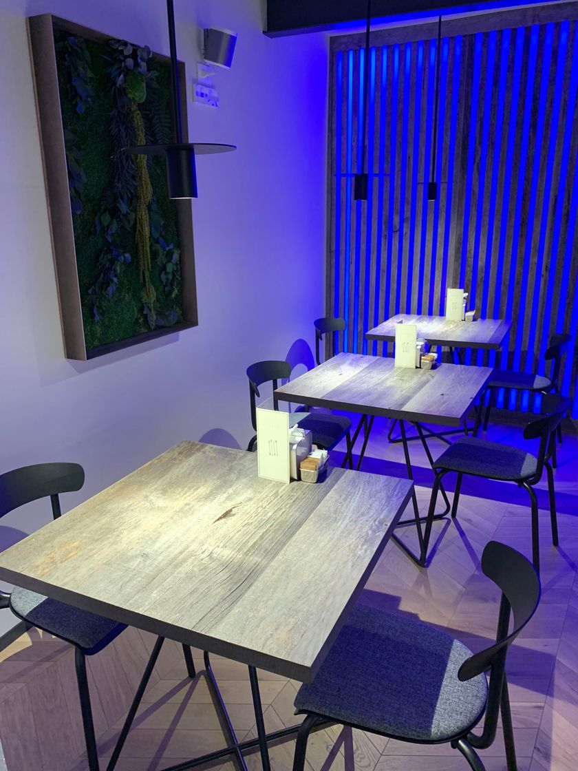 LEVANTE Table By Altek