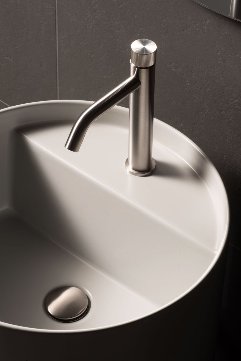 REEL - RE043 Pop up plug By Amphora