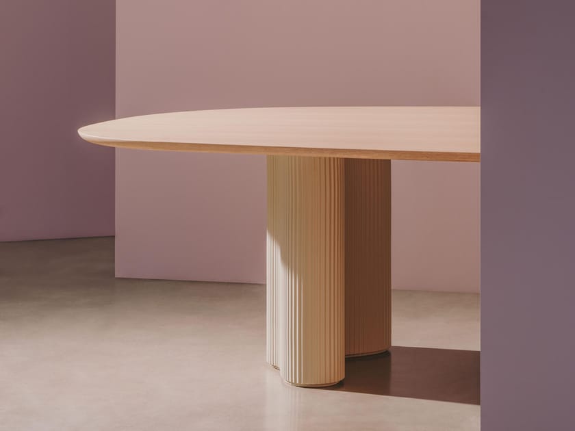 BOLETE ME21006 Table By Andreu World