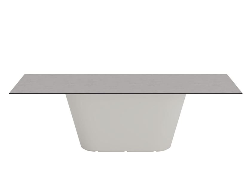 PROA OUTDOOR ME25001/ME25004 Table By Andreu World