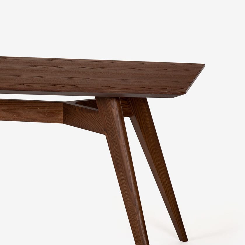 PEKOTO Table By Anesis