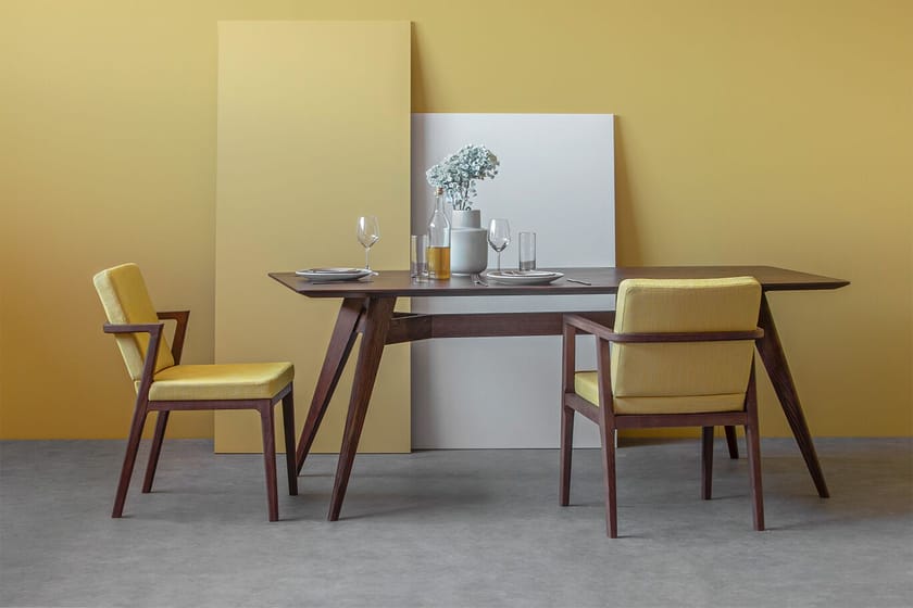 PEKOTO Table By Anesis