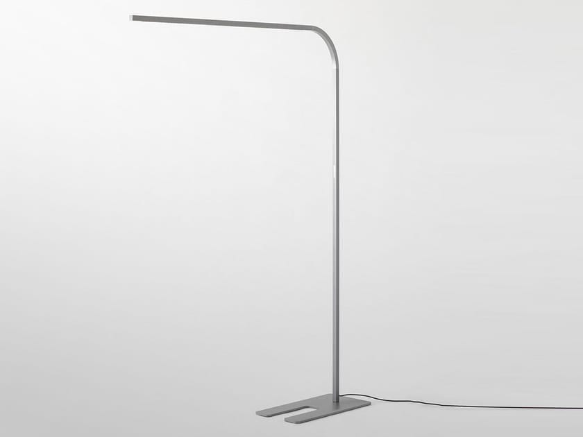 TURN AROUND Floor lamp By Artemide | design Carlotta de Bevilacqua