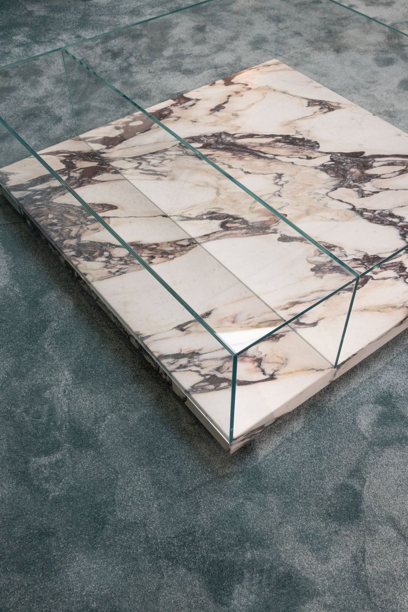 V227 Low square glass coffee table By Aston Martin