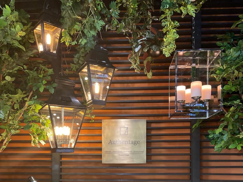 GRACIEUZE LANTERN GRAND Lampada a sospensione per esterno By Authentage Lighting