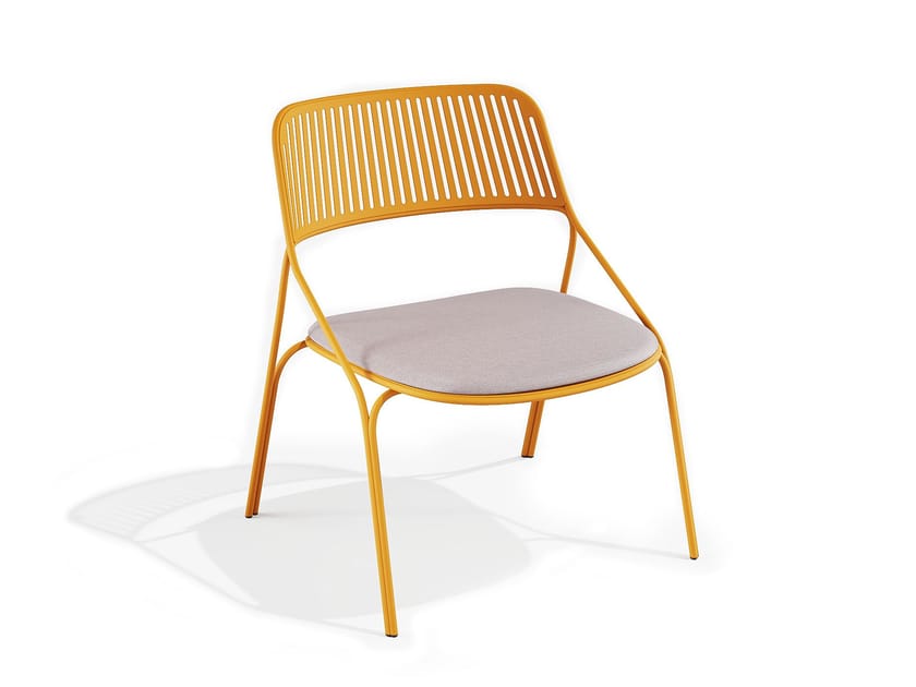 JOS Butaca en acero con cojin integrado By BABEL D