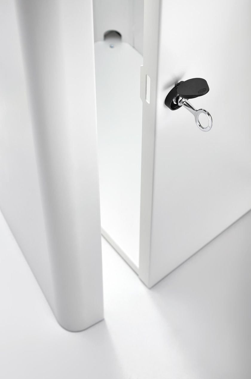 BADEN Metal waste bin By Made Design | design Roger Vancells