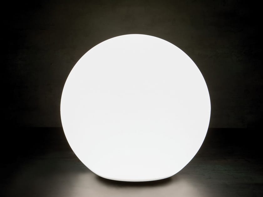 BALL Resin floor lamp By SOVIL