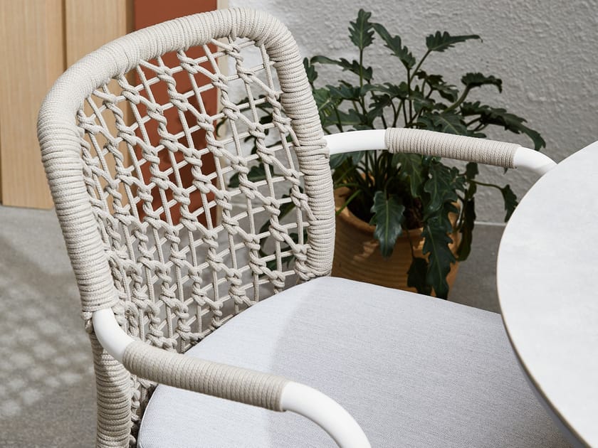 BANYAN TREE | Chair with armrests By Kun Design design Kun Qi